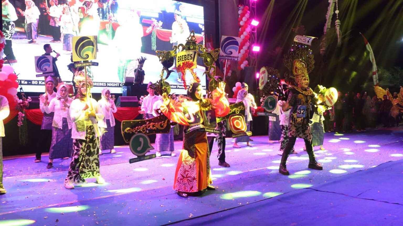 Spektakuler! Brebes Night Carnival 2025 Sukses Hibur Ribuan Penonton ...